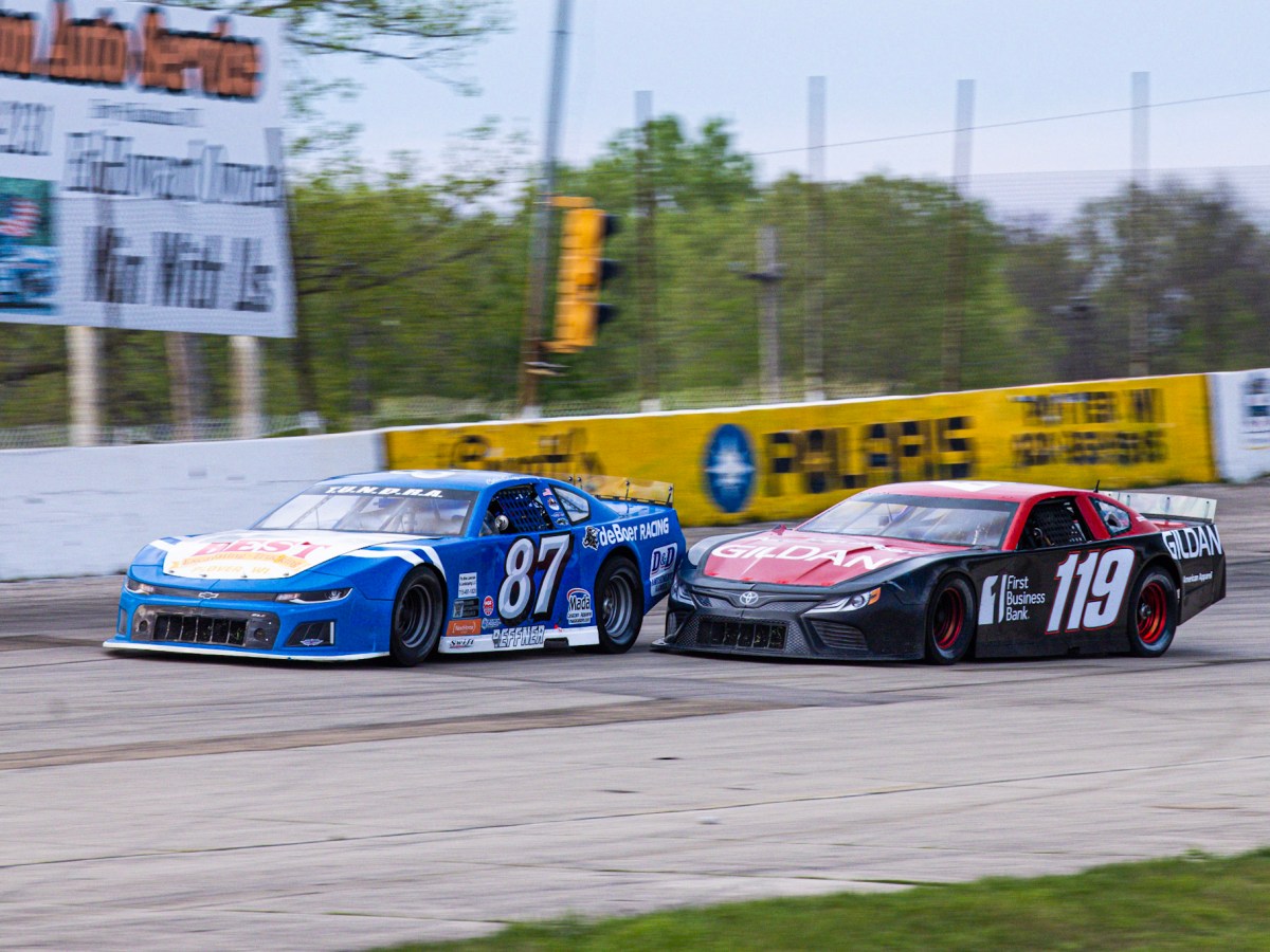 TRAVELERS AND LOCALS SET TO BATTLE FOR ‘THE BEAR’